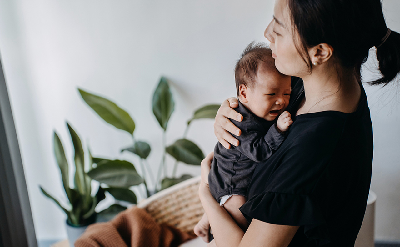 How to Settle a Crying Baby - Tips & Techniques | Bounty Parents