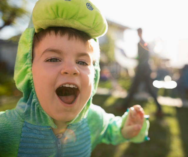 33 month toddler development: Encouraging your child's imagination ...