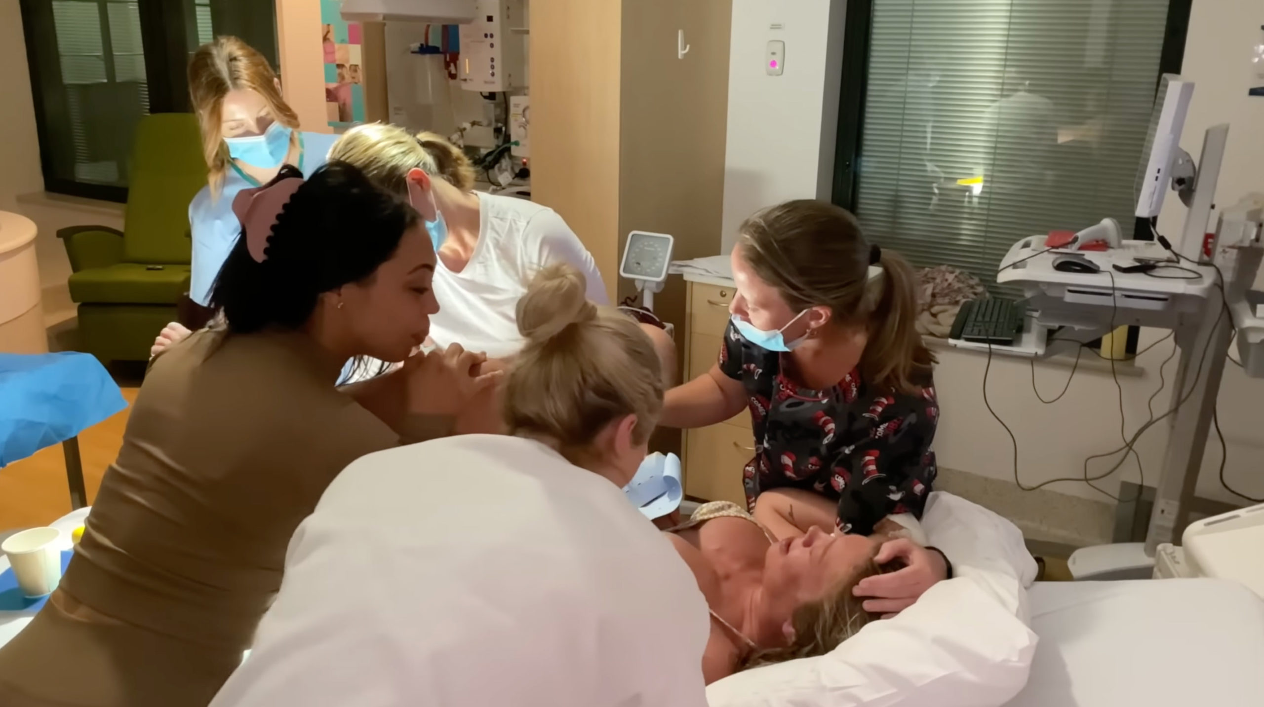 Tammy Hembrow's incredible VBAC2 birth video | Bounty Parents