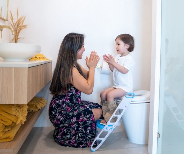 Toilet Time! Everything you need to know about toilet training | Bounty ...