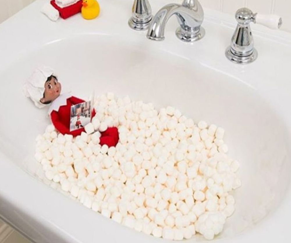 25 quick and easy Elf on the Shelf ideas (for busy parents) | Bounty ...