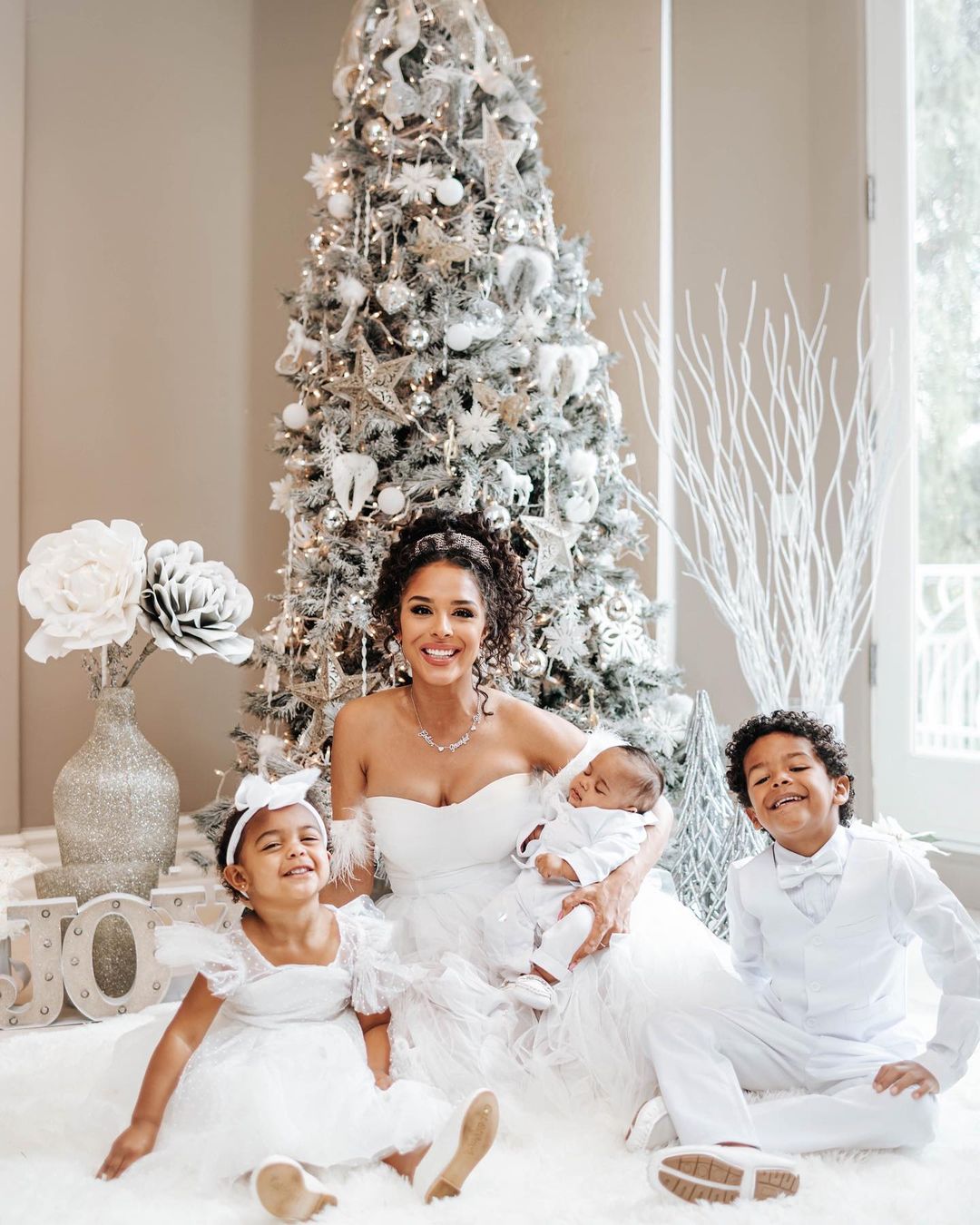 Ho ho ho! All the best celebrity family Christmas photos 2022 | Bounty ...