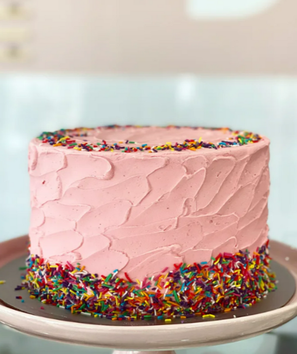 10 cracker birthday cake ideas to inspire parents this year | Bounty ...