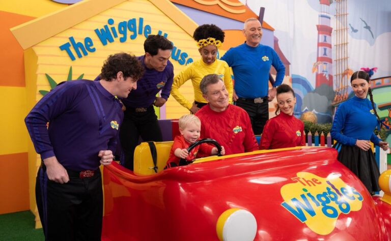Simon Pryce's 2yo son makes his Wiggles debut - he even sings! | Bounty ...