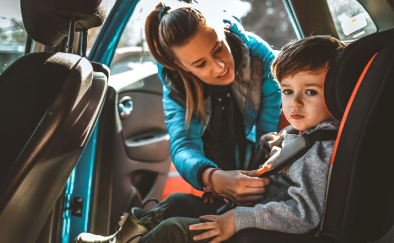 Taxi and Uber car seat rules for babies and kids | Bounty Parents