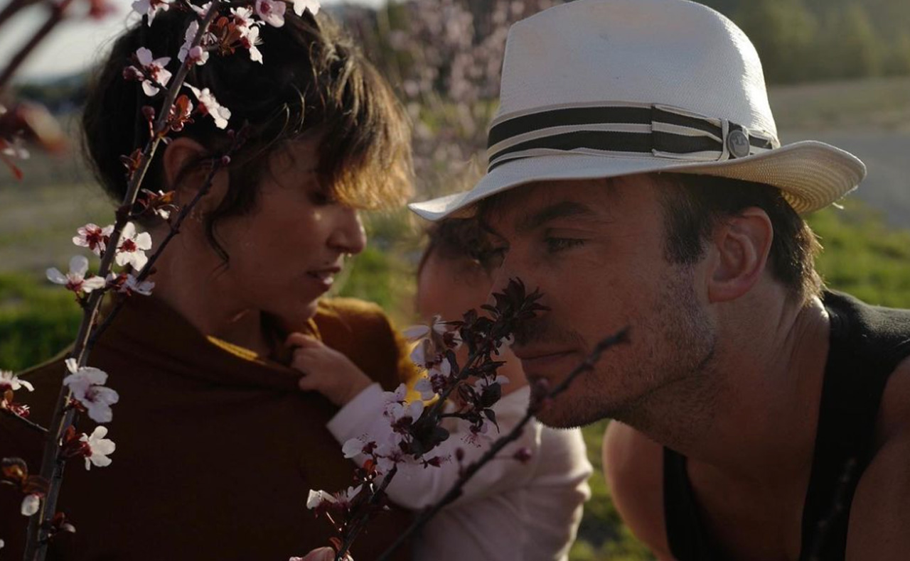 Nikki Reed shares incredible birth photos| Bounty Parents