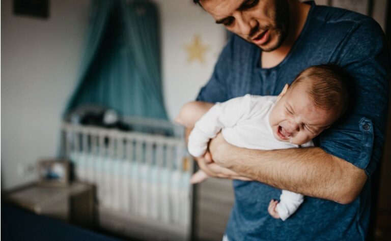 Wind in babies: The symptoms, how to treat it | Bounty Parents